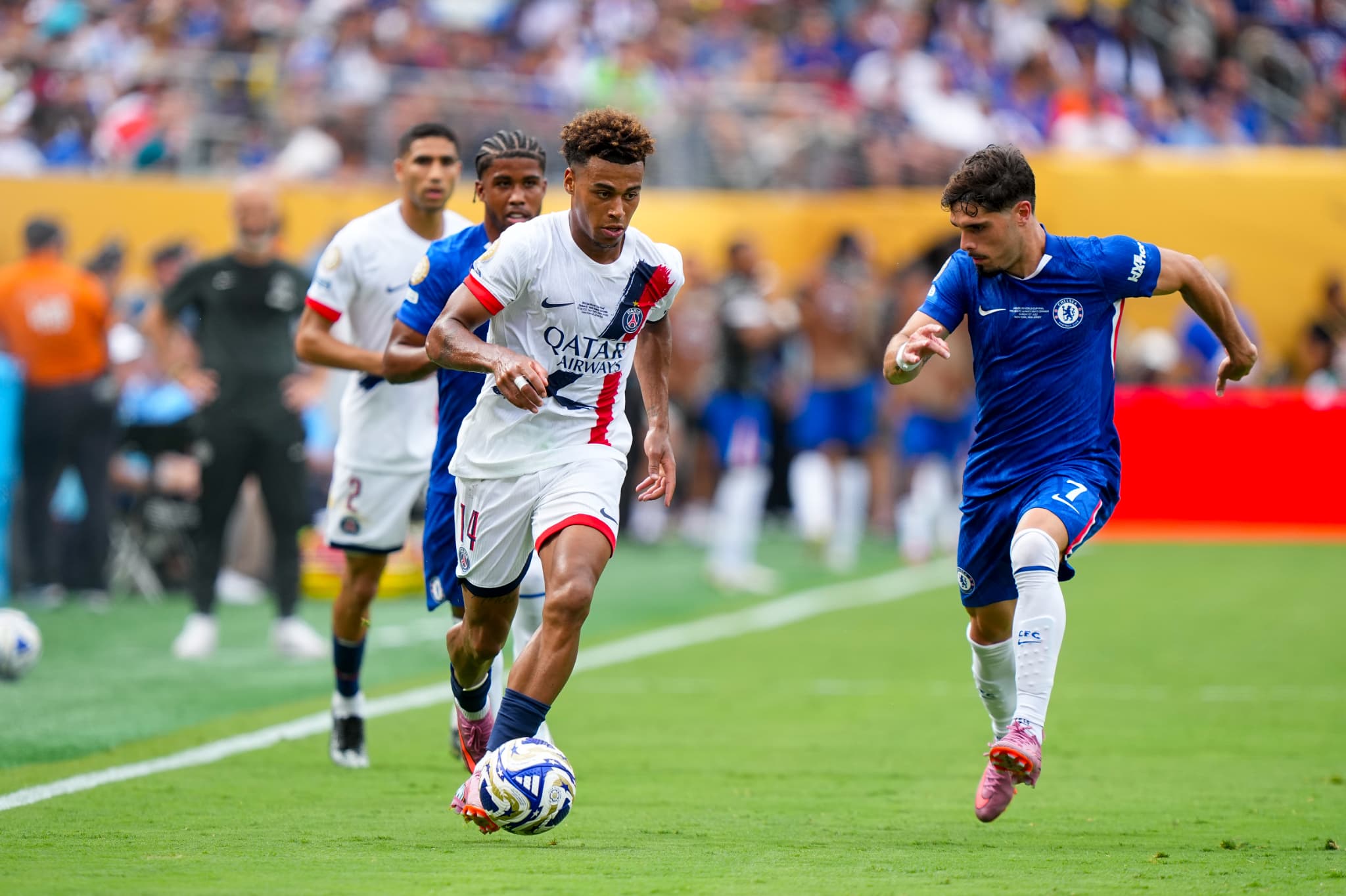 PSG-Chelsea ou France-Pays-Bas, qui a gagné le match des audiences?