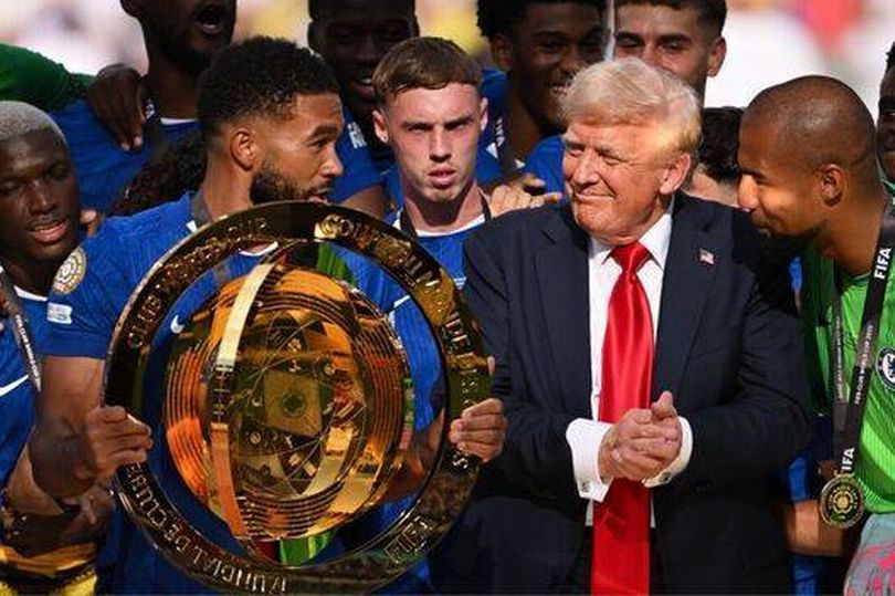 Lip reader deciphers Chelsea player's panicked words behind Donald ...