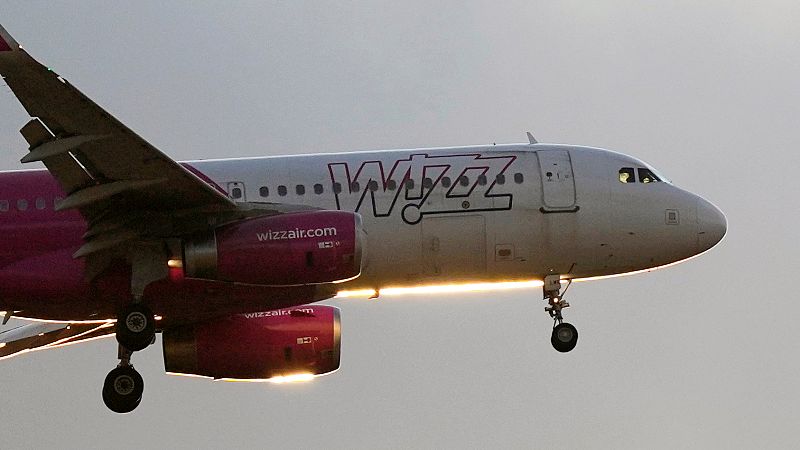 Wizz Air halts Abu Dhabi operations as instability threatens profits
