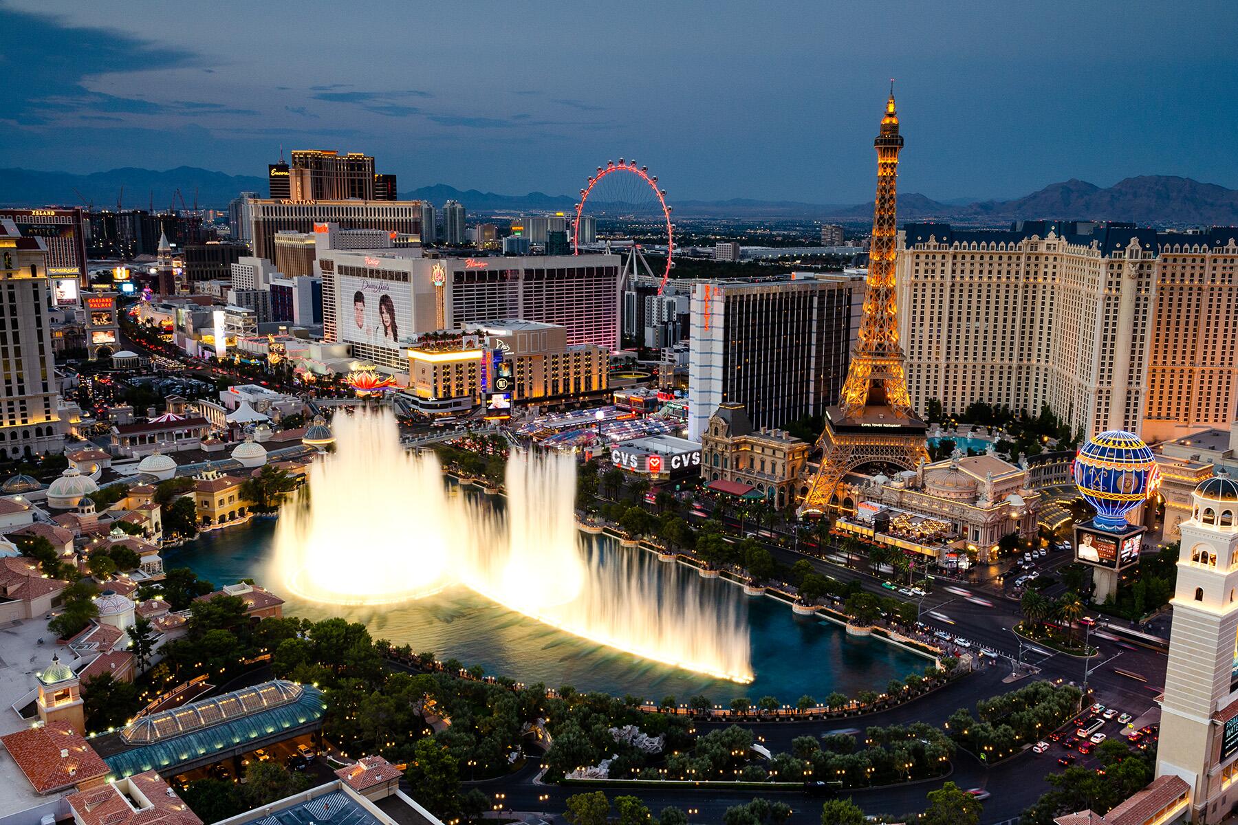 The 12 Best Things to Do in Las Vegas (and Top Things to Avoid)
