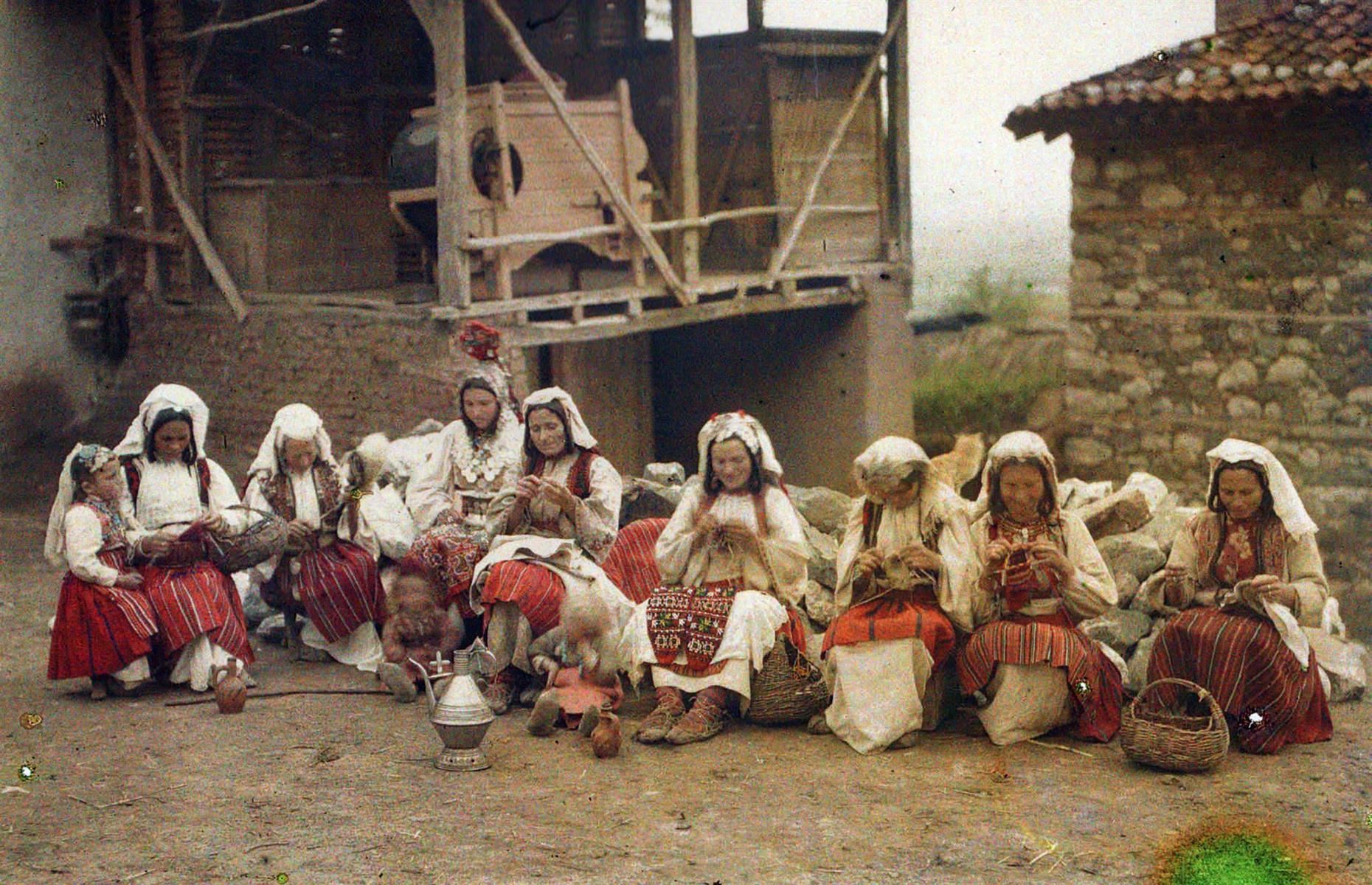 Incredible early photos of our world in colour