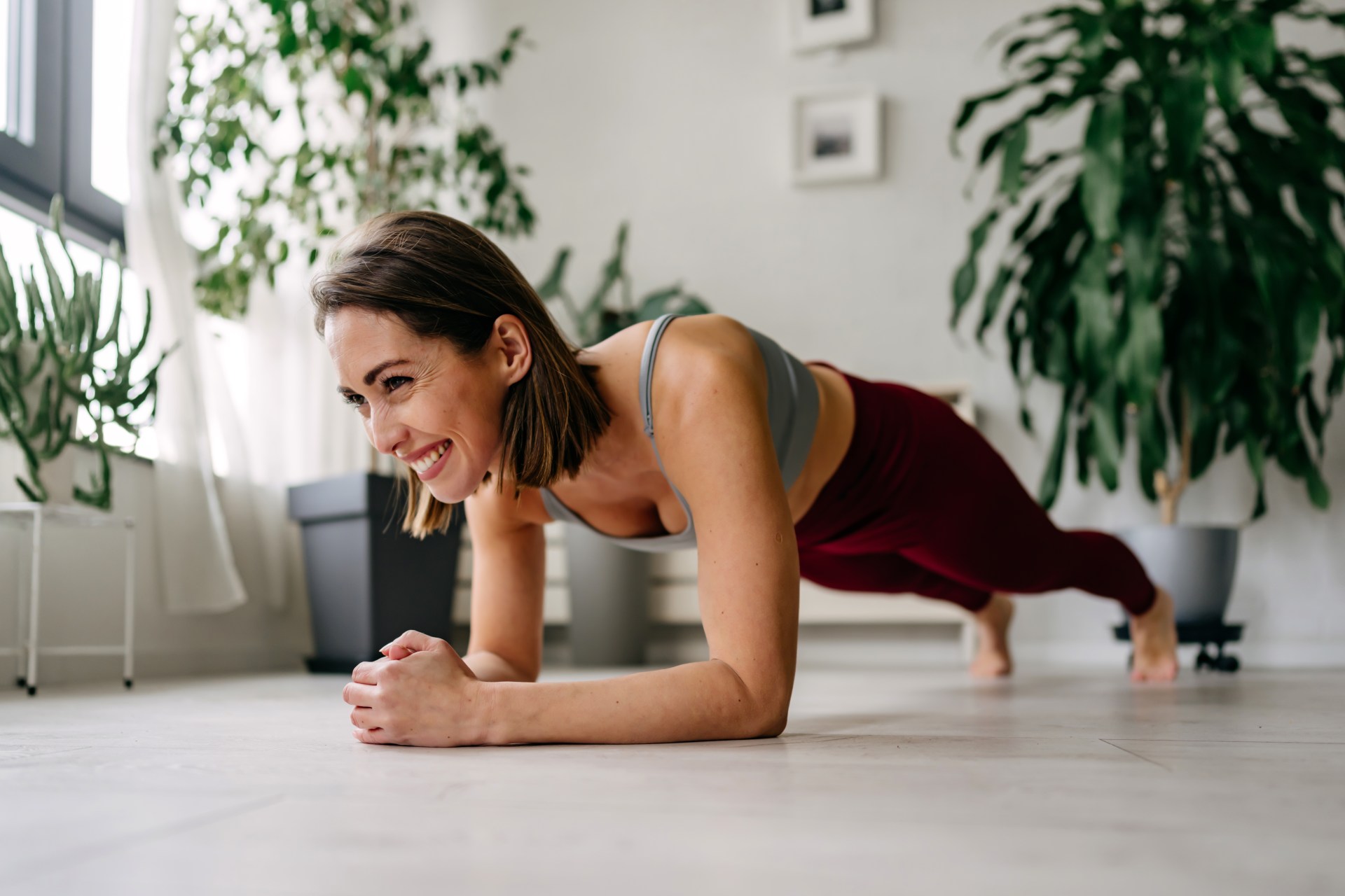 How long you should be able to hold a plank for