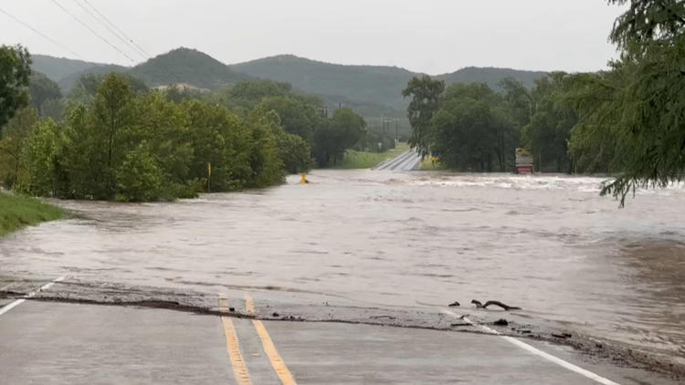 Frio River crests at flood stage causing flooding on roads in Concan ...