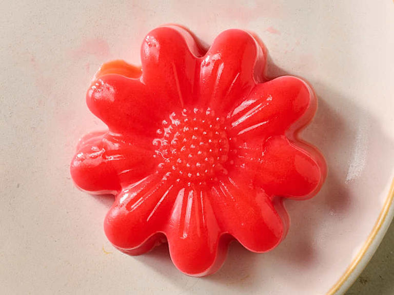 Forget Jell-O - I Use This Store-Bought Mix to Make This"Bouncy" Thai ...