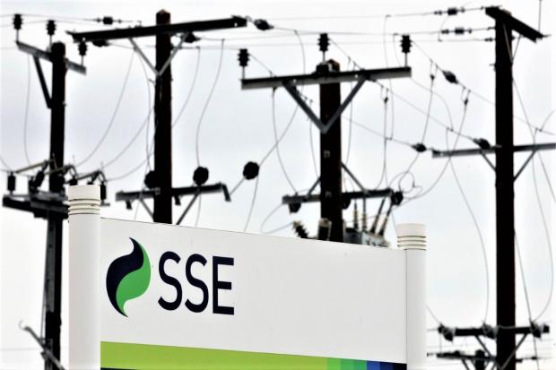 Hundreds of homes hit by sudden power cut in Cowes