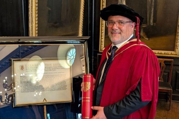 College group head awarded further education Fellowship