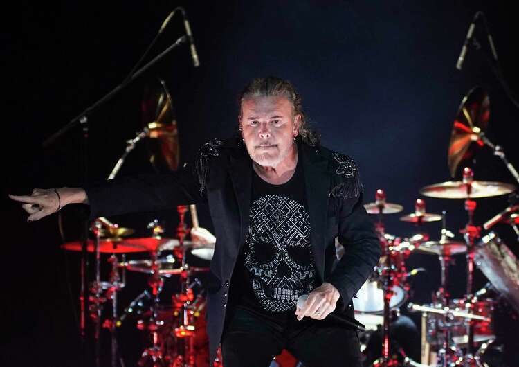 Mexican rock band Maná announces aid to flood relief ahead of local shows