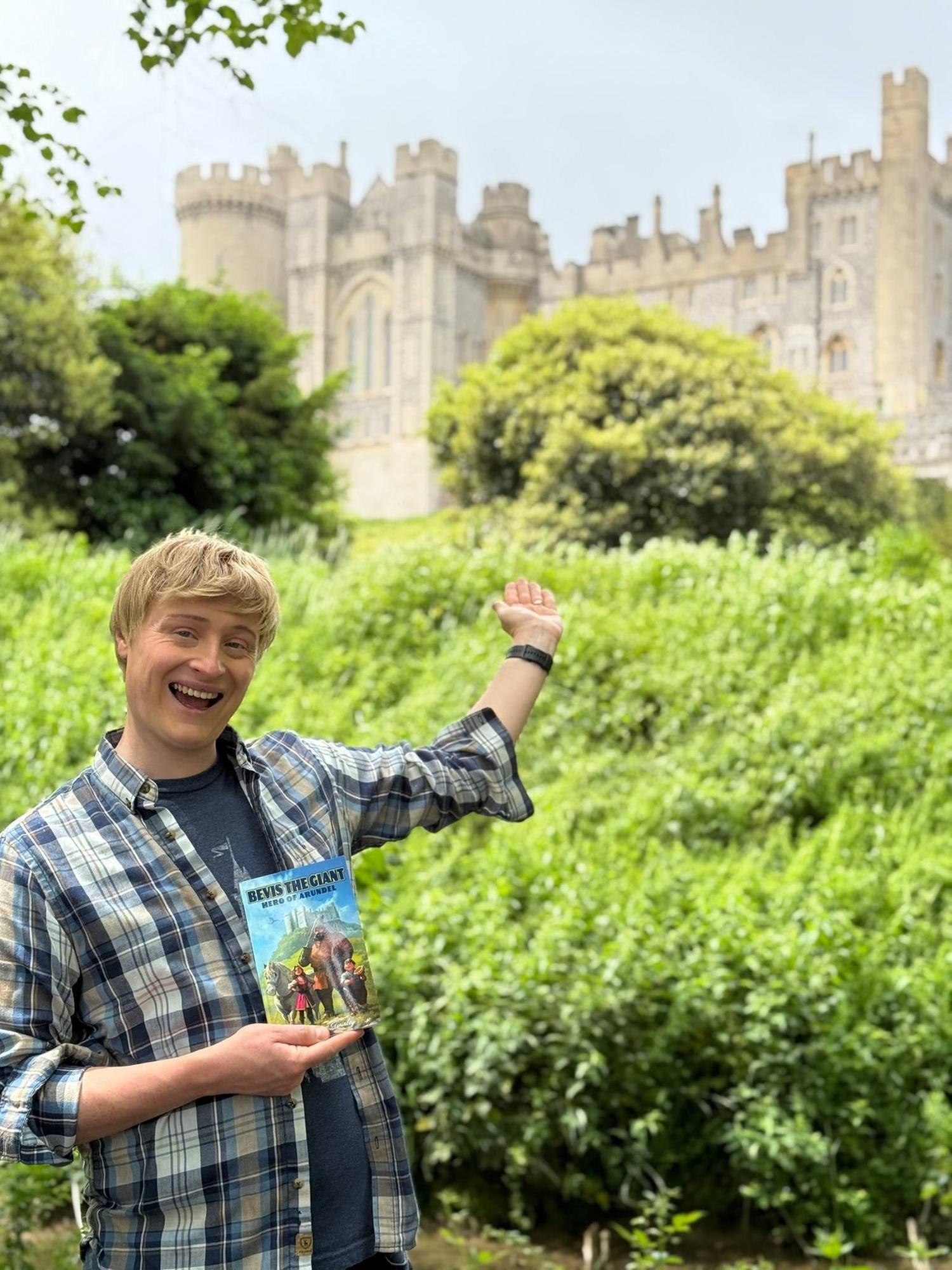 Famous giant returns to Arundel Castle: New children’s book revives ...