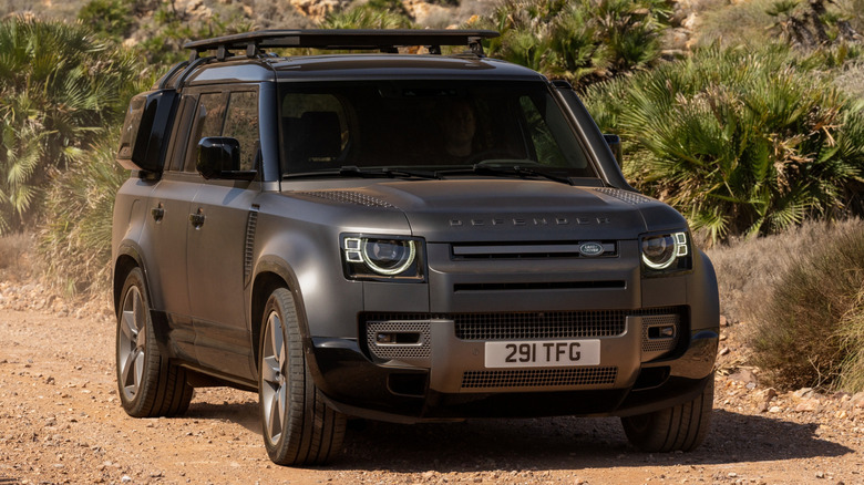 13 Things You Should Know Before Buying A Land Rover Defender (New Or Used)