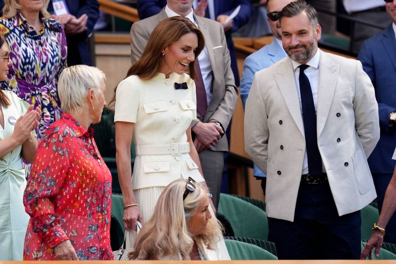 Kate Middleton's 'silver fox' aide is the talk of Wimbledon as he makes ...