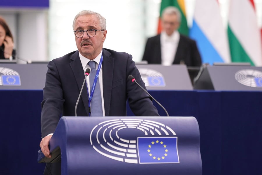 Γ. Μανιάτης προς Ε.Ε.: «Με ποια πρακτικά μέτρα θα προστατεύσετε τα ...