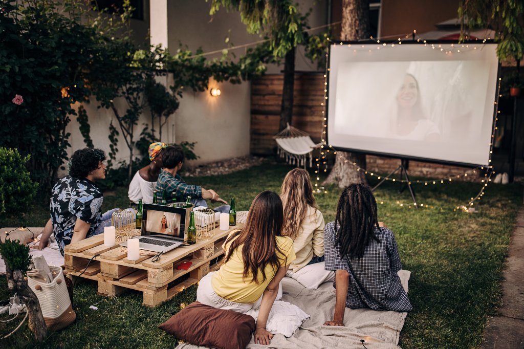 Outdoor home entertaining ideas to keep you outside all summer