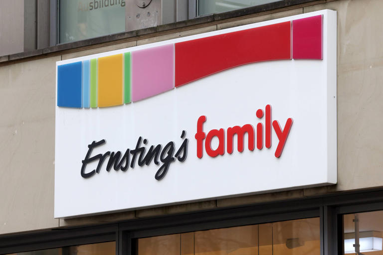 Gerade mal 20 Euro: Diese Vase von Ernsting's Family könnte glatt vom ...