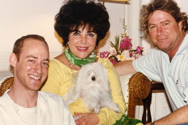 Elizabeth Taylor Once Convinced a Pilot to Take Off Early to Avoid a ...