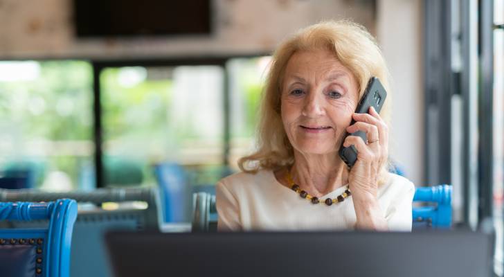 Never Reveal These 5 Things To Anyone If You Re An Older American Or