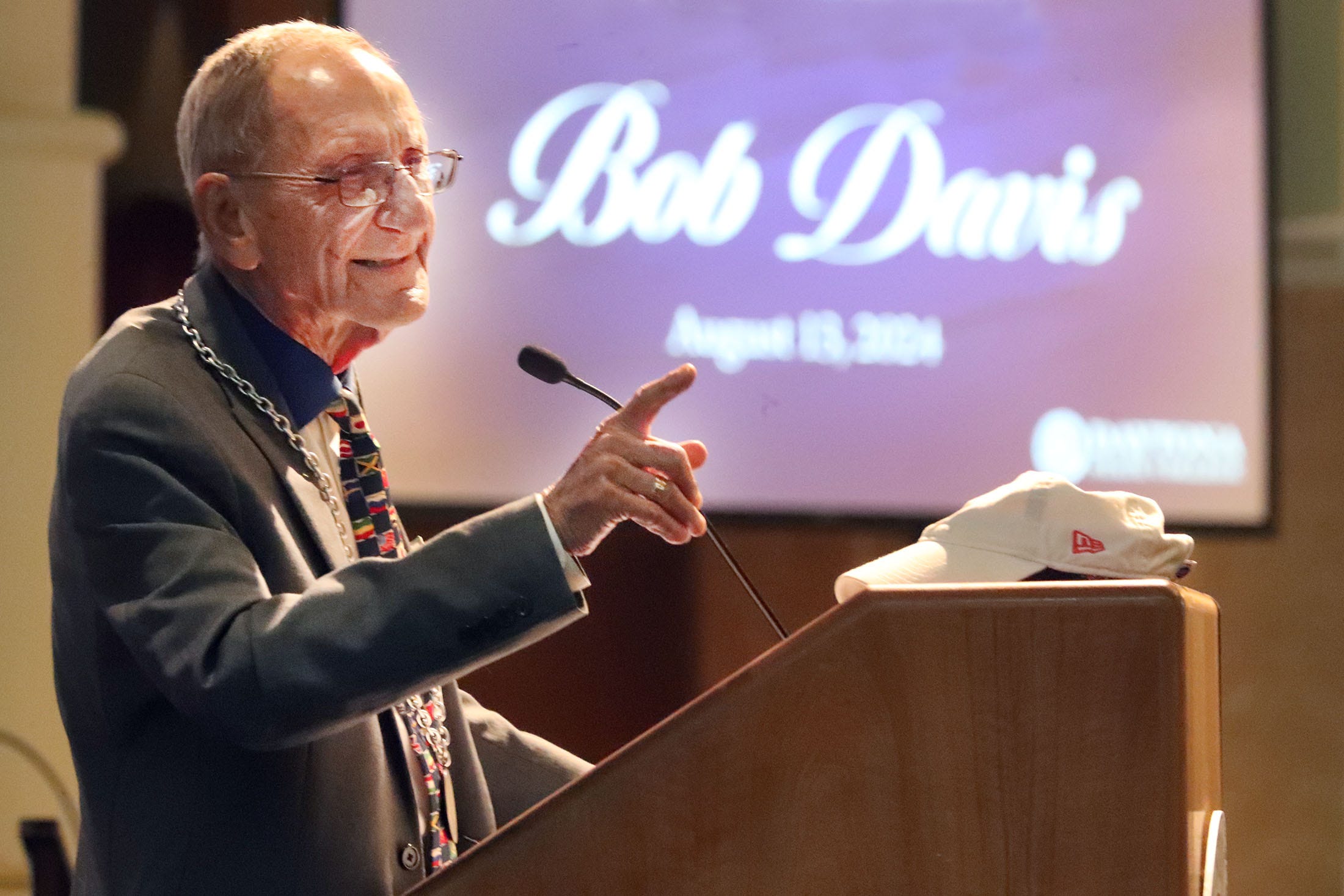 Bob Davis, devoted longtime patriarch of Volusia County hotels and ...