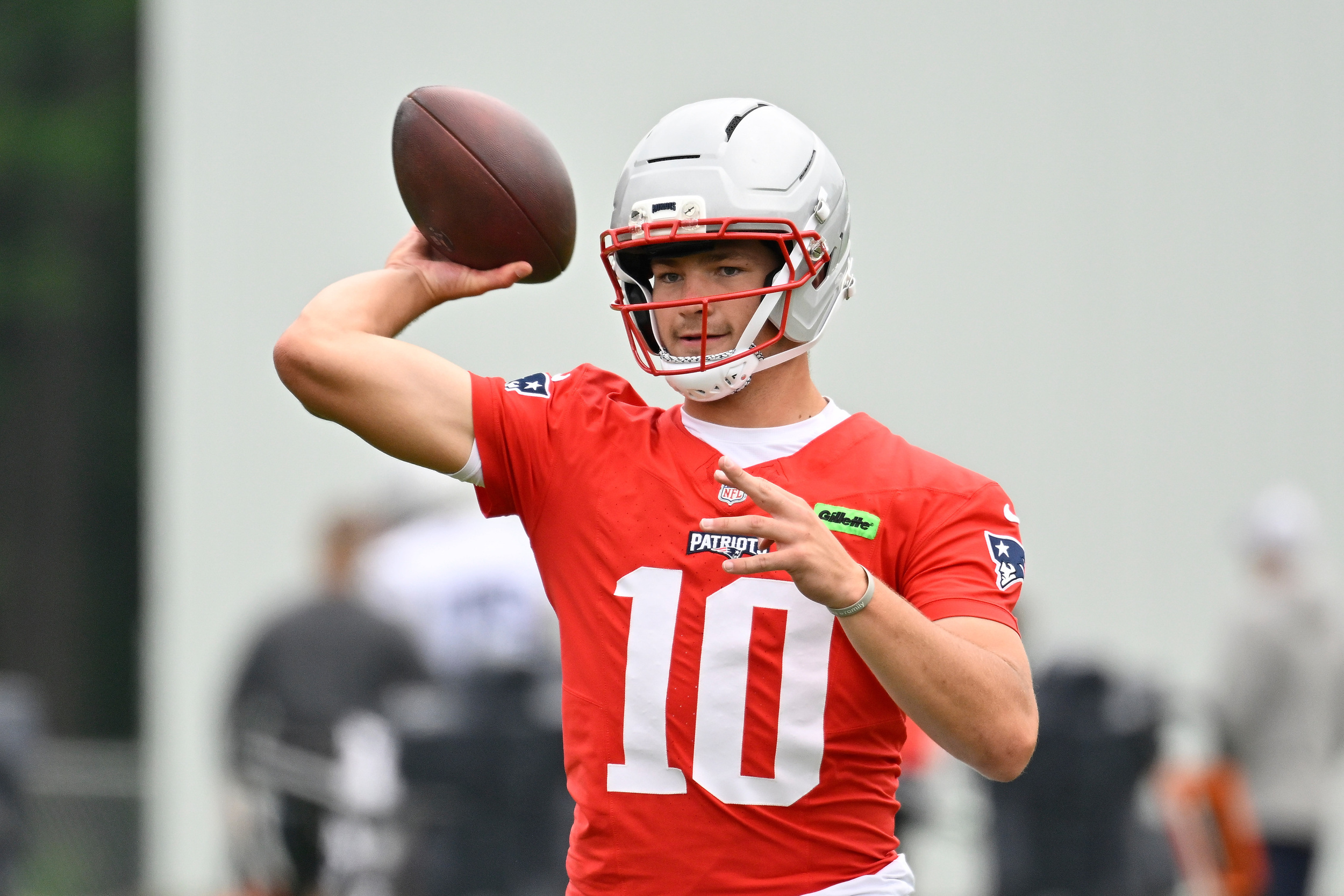 Drake Maye discusses 'bonding' with Patriots teammates during summer ...