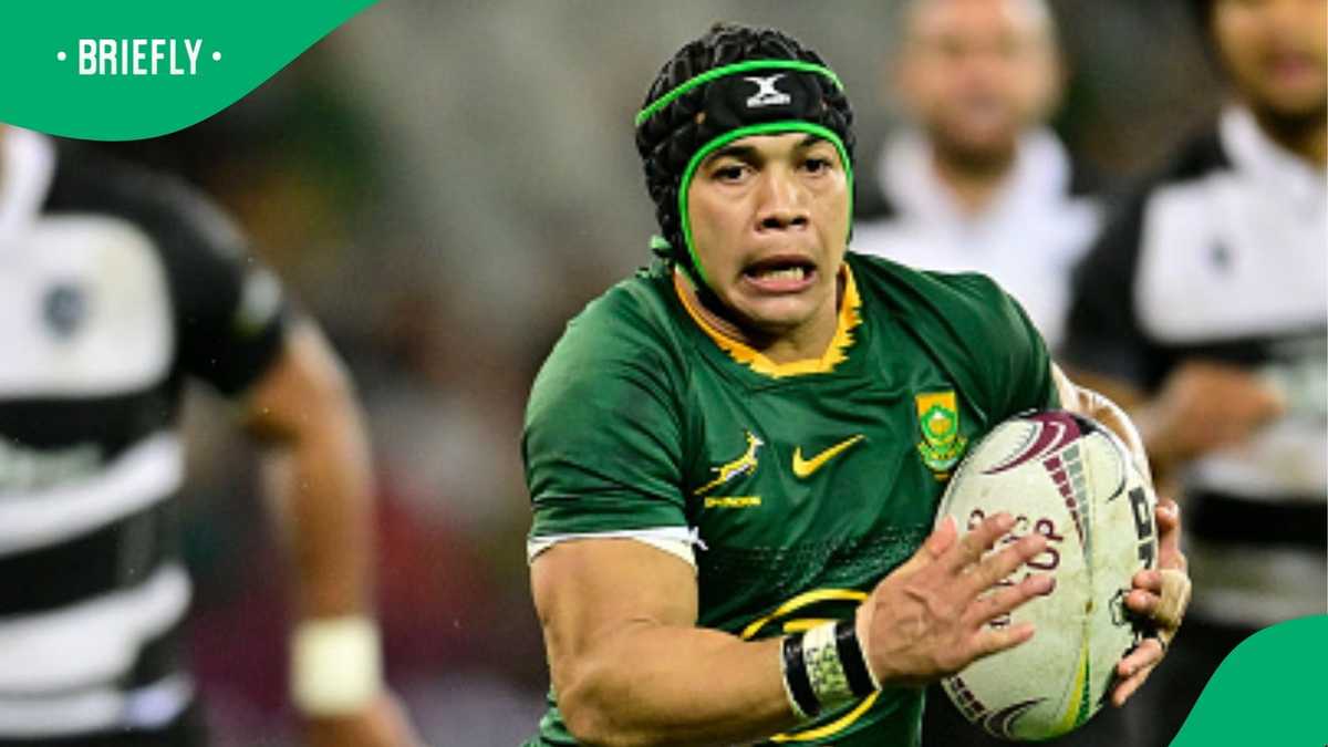 Rugby royalty rolls in style: Springboks star Cheslin Kolbe spotted in ...