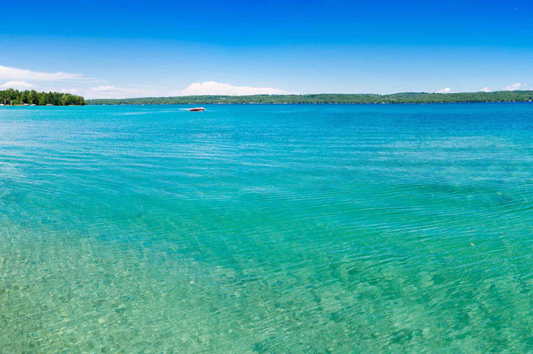 This U.S. Lake Is So Clear and Turquoise It's Nicknamed the 'Caribbean ...