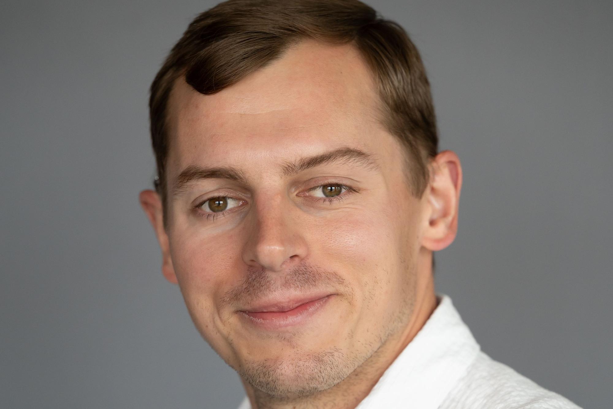 Chichester man seeks guide runner to join him in next year's London ...