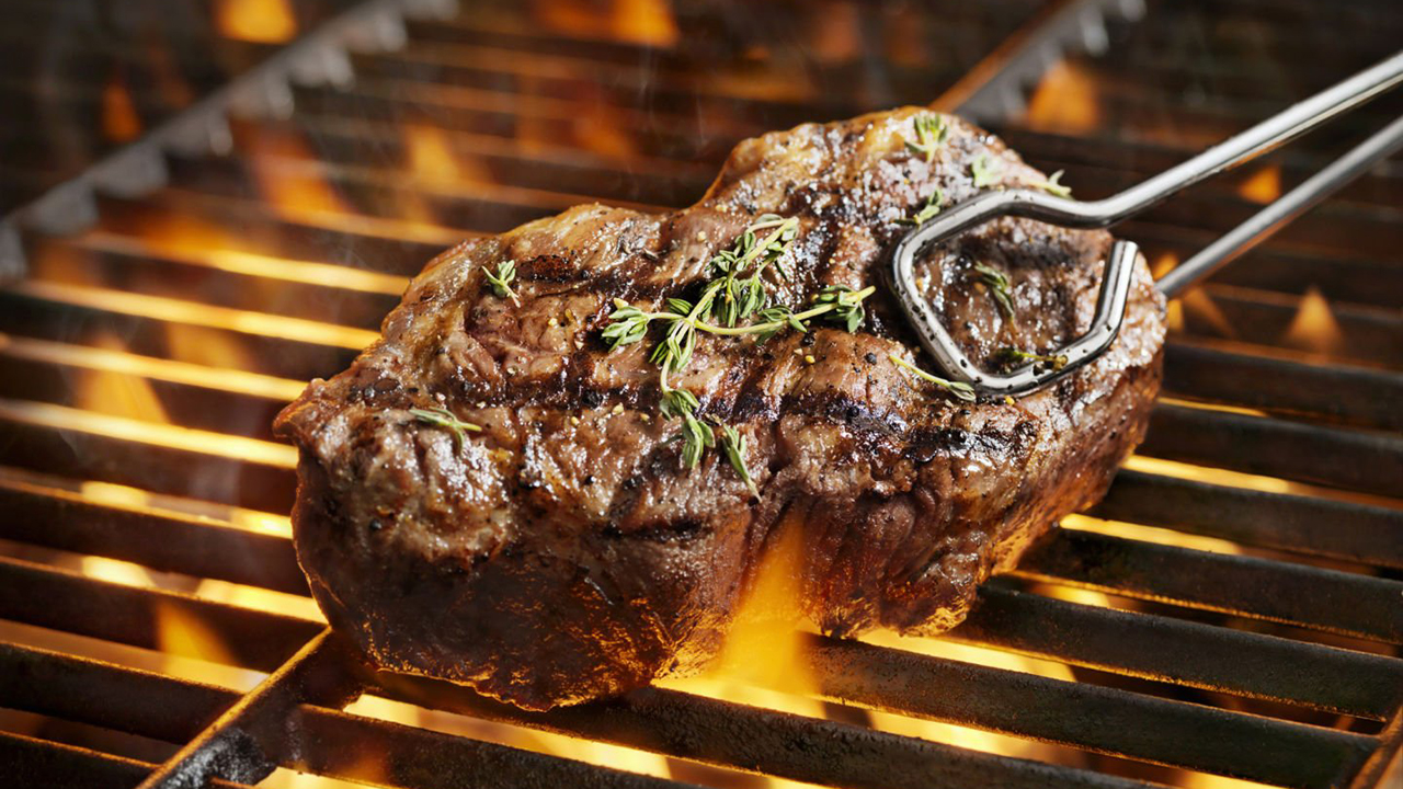 7 False Facts About Steak Everyone Actually Believes