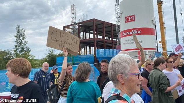 Protest outside construction site of a £2.5million mosque sees police ...