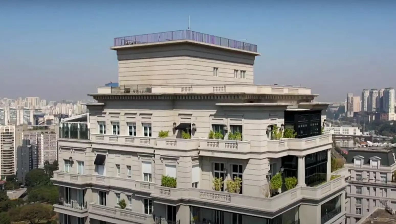 Cobertura de Faustão nos Jardins foi vendida por R$ 120 milhões há dois ...