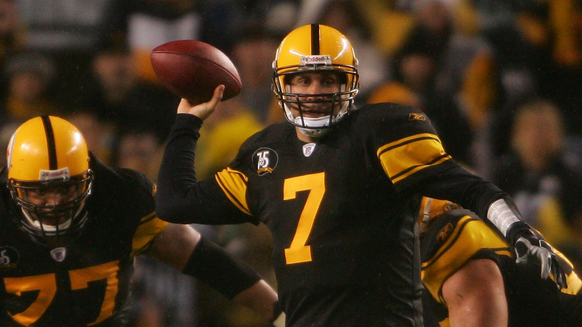 Steelers reveal gold helmet in new 2025 uniforms