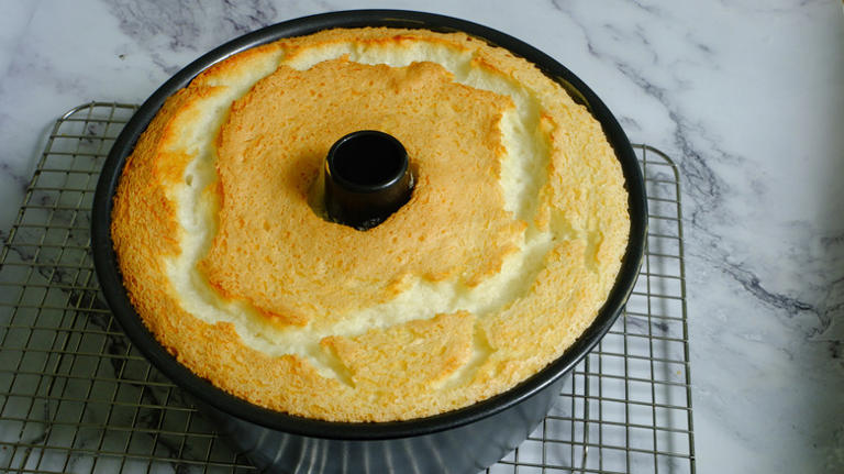 For The Absolute Fluffiest Angel Food Cake, Use This Type Of Flour
