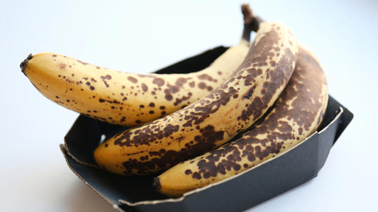 Fruit Flies In Your Kitchen? Start Rinsing Your Bananas