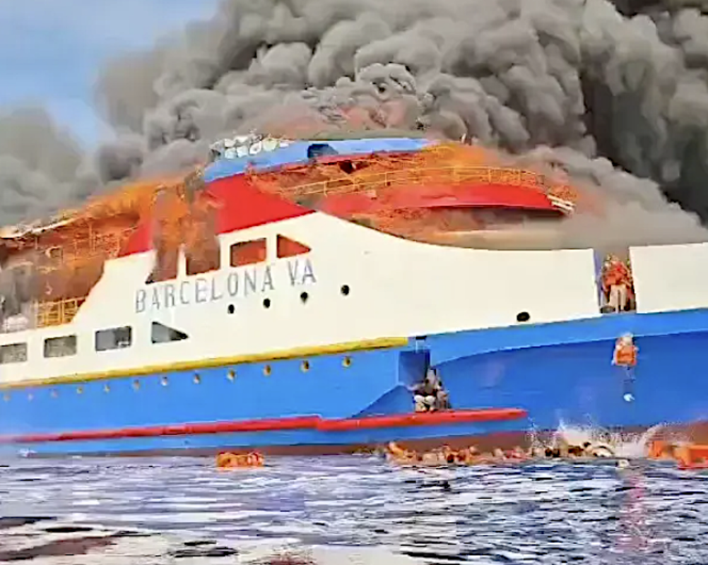 Boat Catches Fire in Indonesia, Passengers Jump for Their Lives (Video)