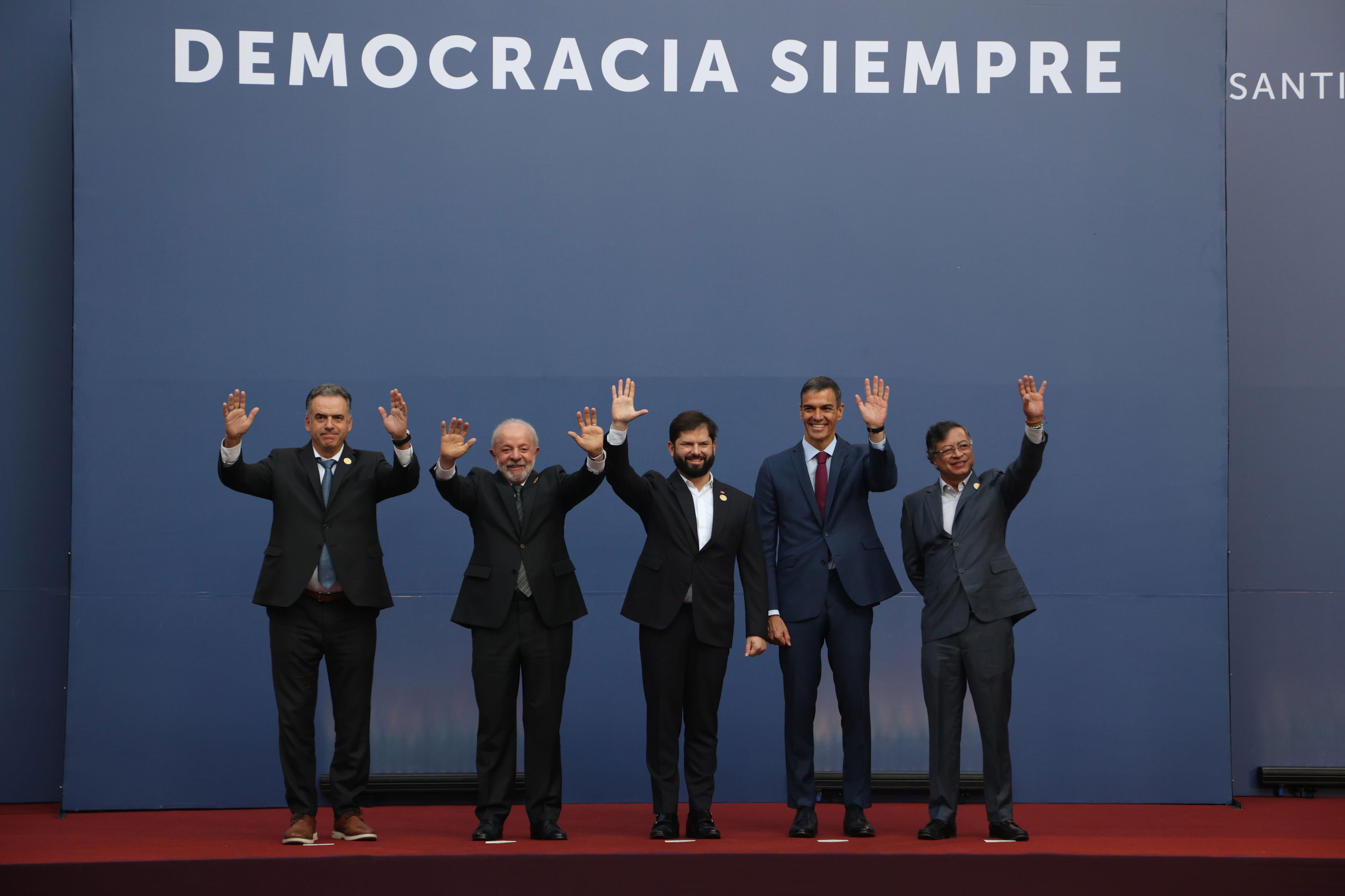 ¿Democracia siempre?: Los límites del “progresismo”