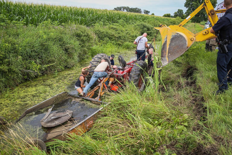 Elderly man trapped for hours under tractor airlifted to Rockford hospital