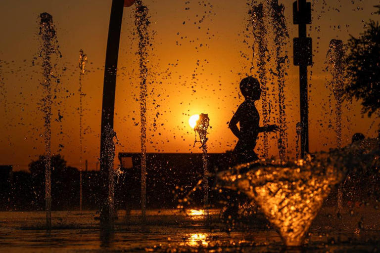 North Texas still hasn't hit 100 degrees this year. That may change ...