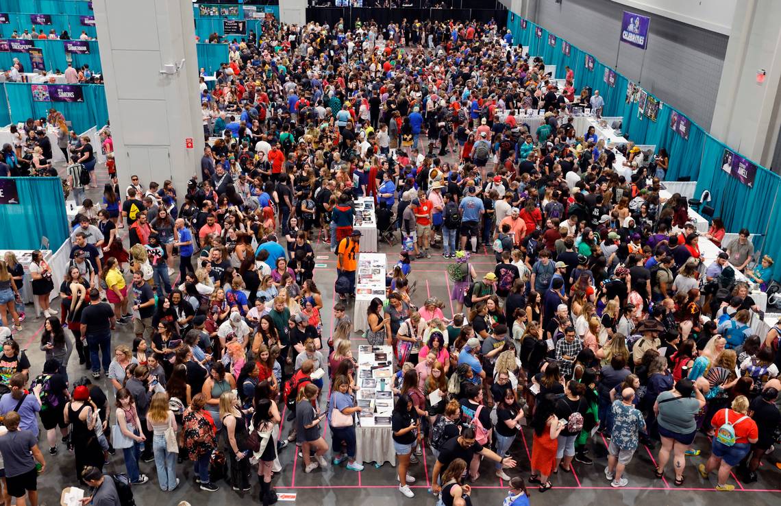 Raleigh's GalaxyCon to feature The Flash, Thelma and Louise and free ...