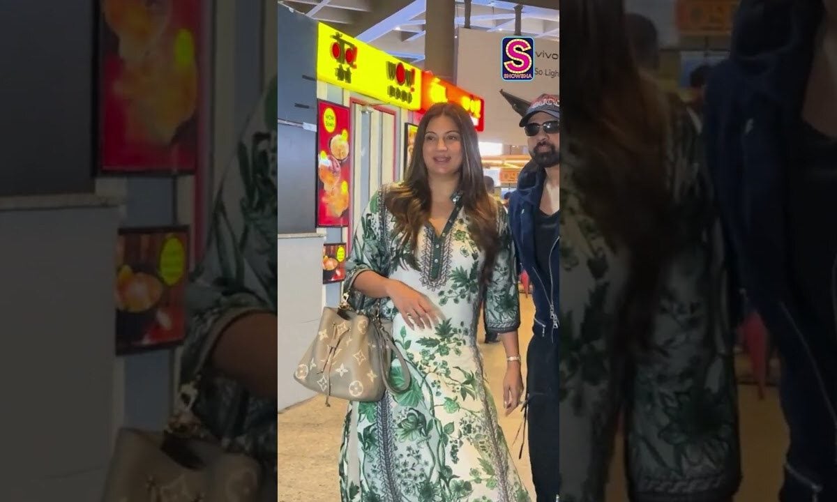 Lord Himesh Jets Off With His Beau Sonia Kapur, Spotted By Paps ...