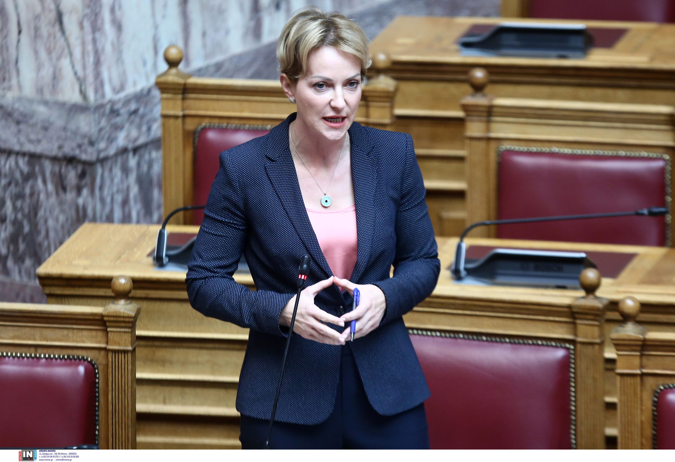 Σδούκου: Το ΠΑΣΟΚ «λούζεται» τον συλληφθέντα κουμπάρο του Ανδρουλάκη ...