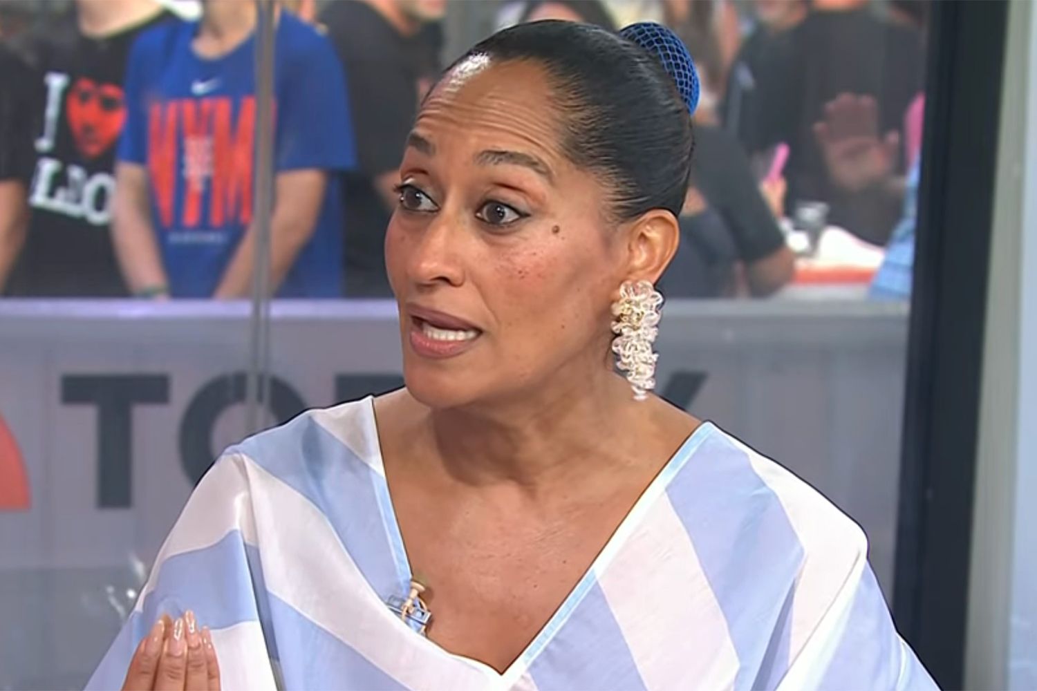 Tracee Ellis Ross Shuts Down ‘Insane’ Claim She Only Packs 2 Pairs of ...