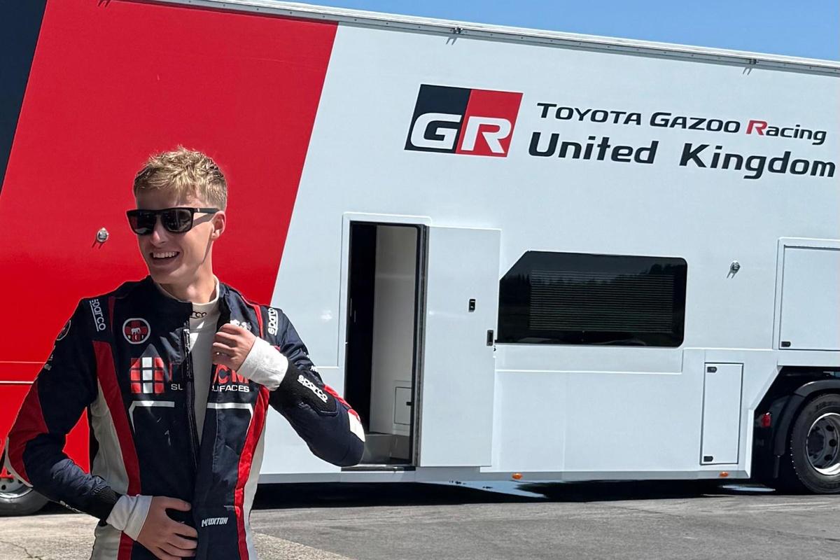 Fiesta star Buxton to complete 2025 BTCC season in Toyota