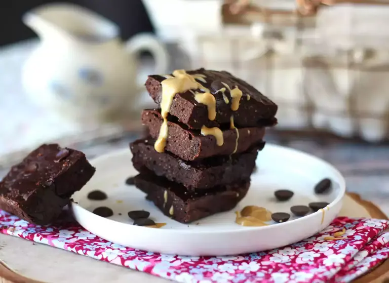 Protein brownies with whey, naturally gluten-free