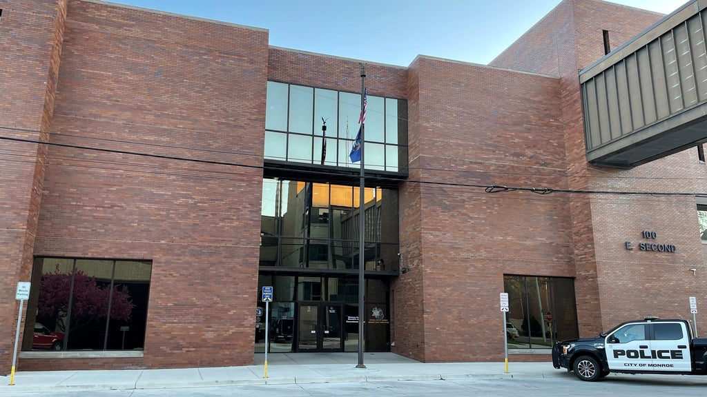 Man accused of threatening officers, striking South Rockwood police ...