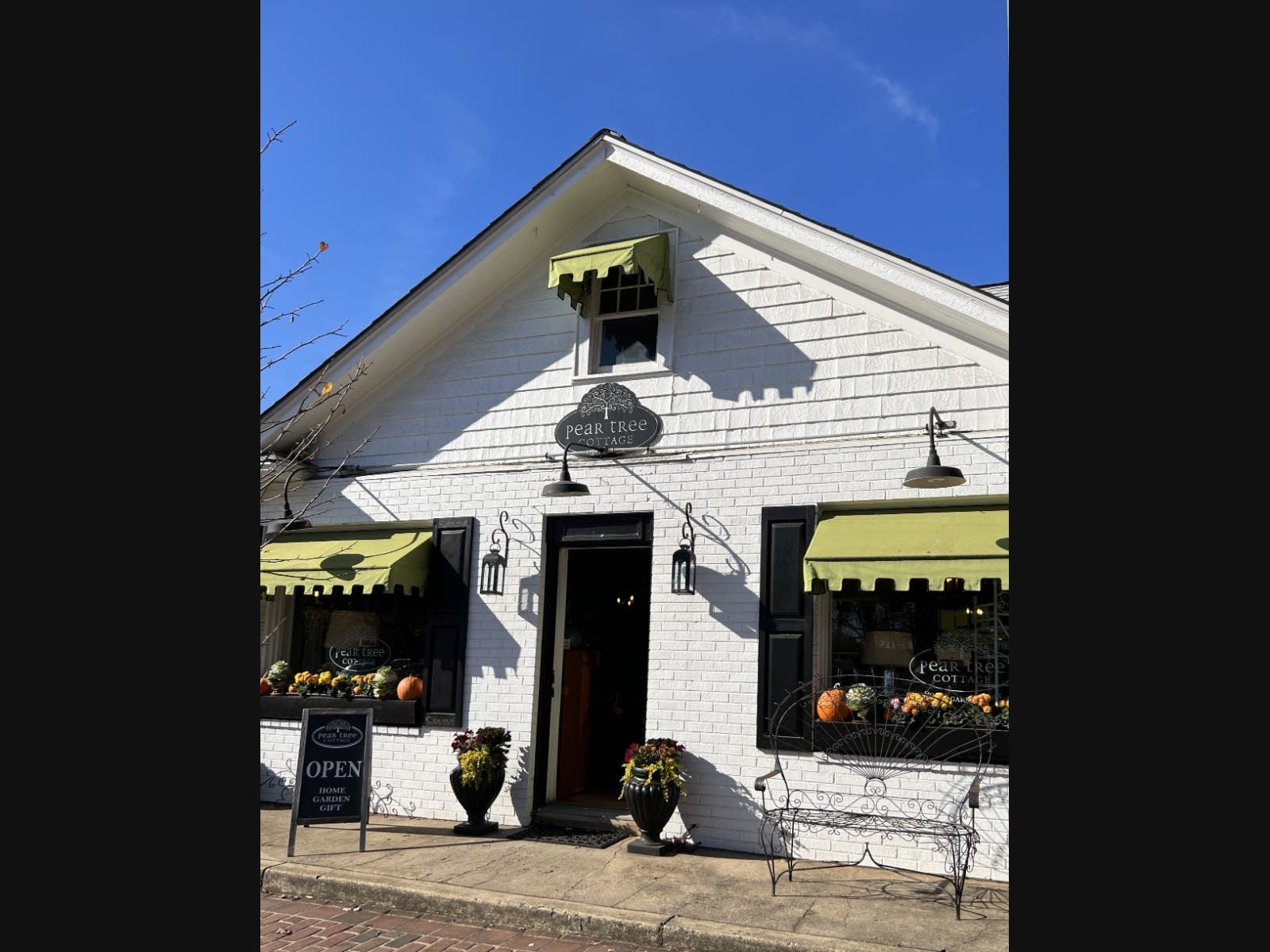 Pear Tree Cottage Celebrates 17 Years With Special Event, Discounts
