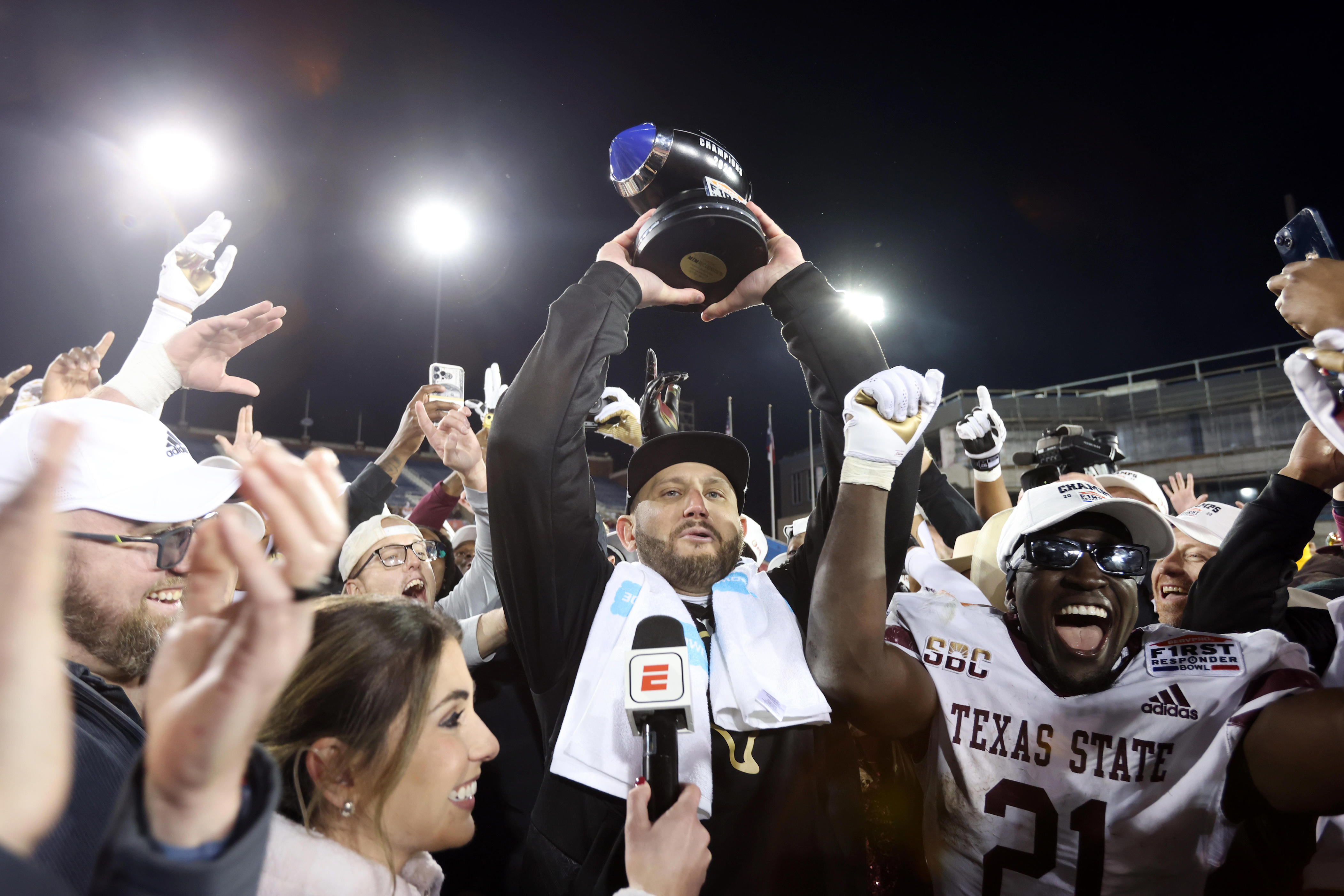 Texas State football lands commitment from 2026 DL Savion Barthelemy