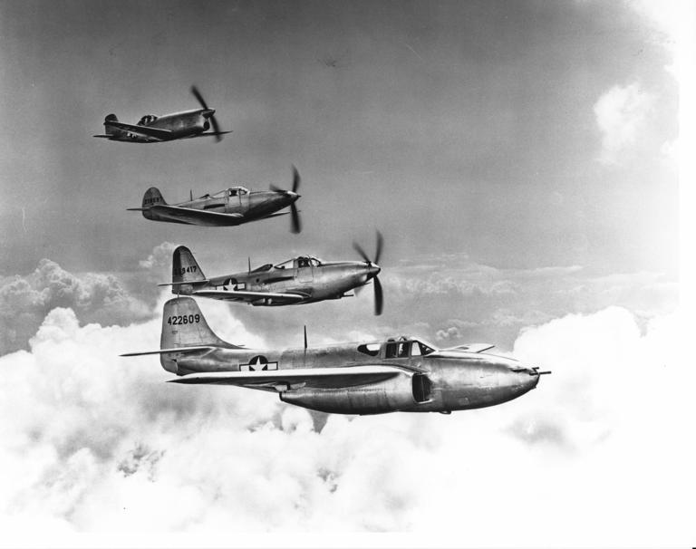 Today in aviation history: First flight of the Bell P-63 Kingcobra