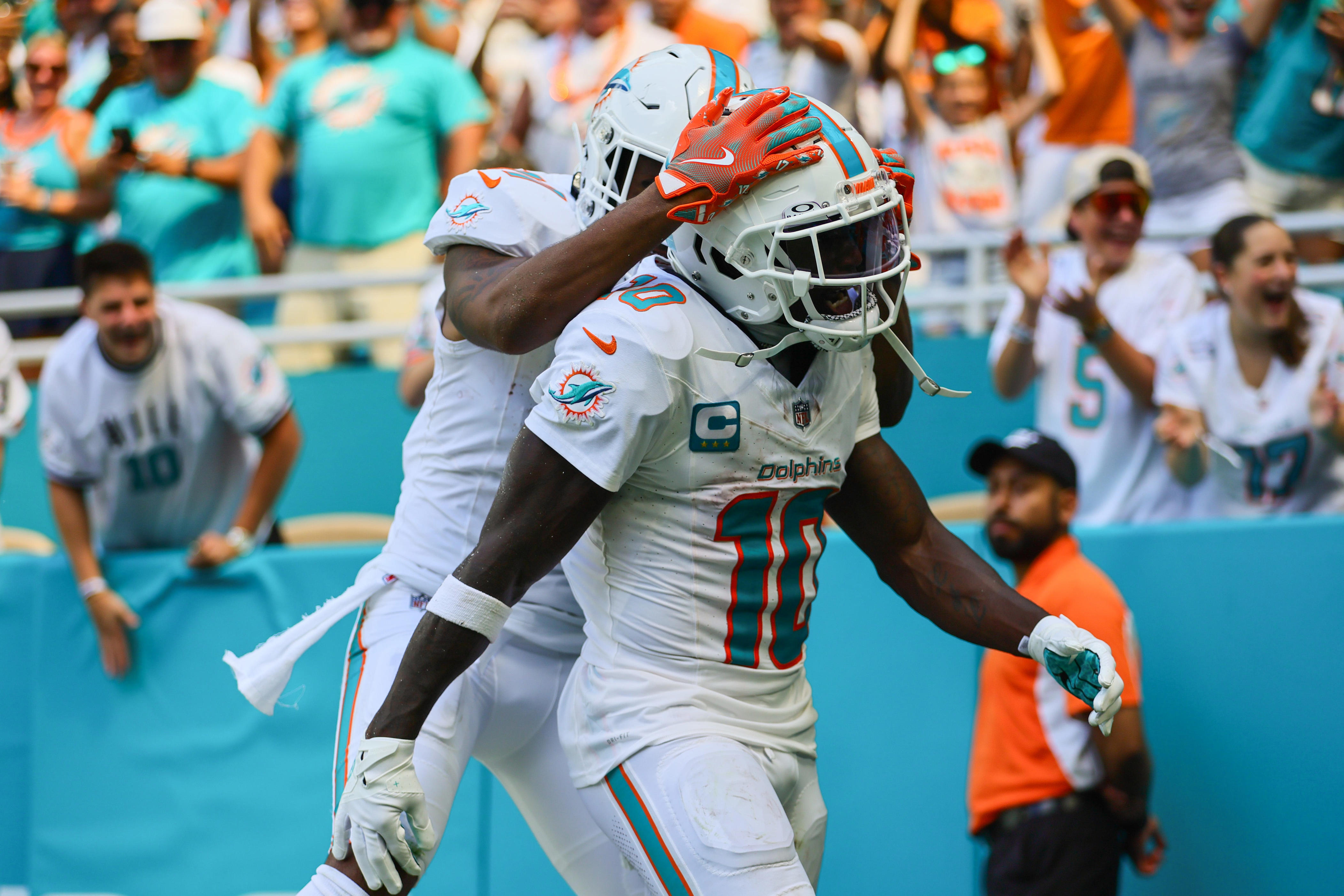 Miami Dolphins roster 2025: ESPN ranked all NFL starting lineups. Where ...