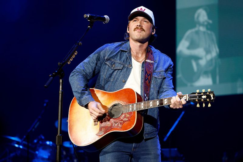 Morgan Wallen, Luke Bryan joke about Coldplay jumbotron drama at concerts