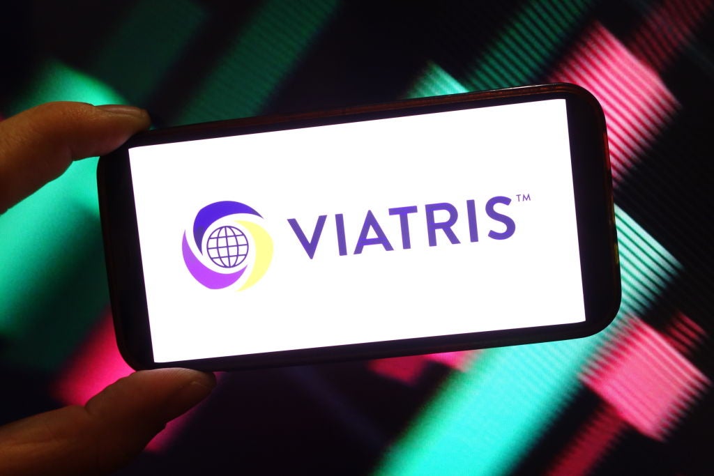 Viatris’ blepharitis ointment fails Phase III trial