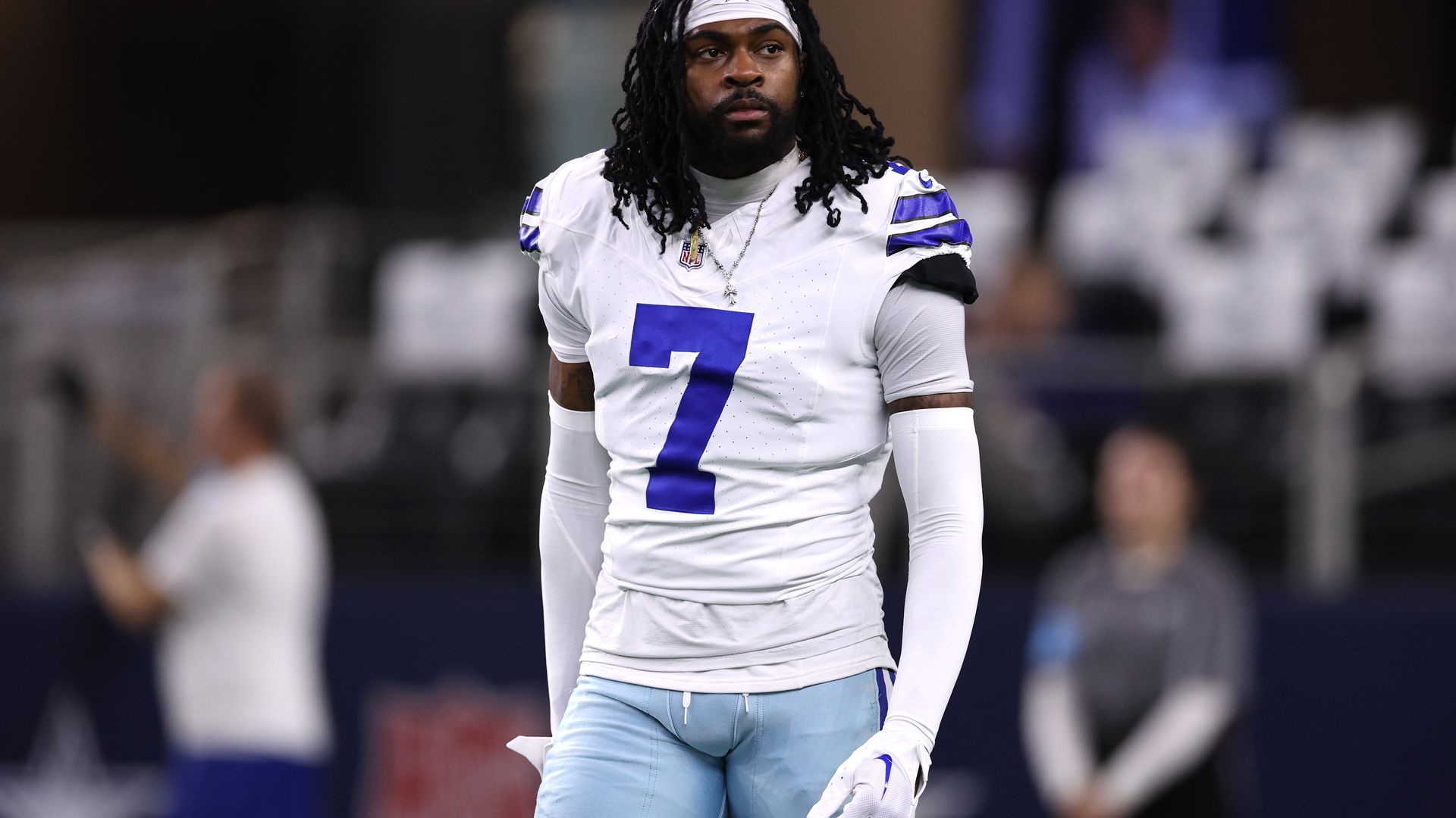 Cowboys owner Jerry Jones questions early deals for Trevon Diggs ...