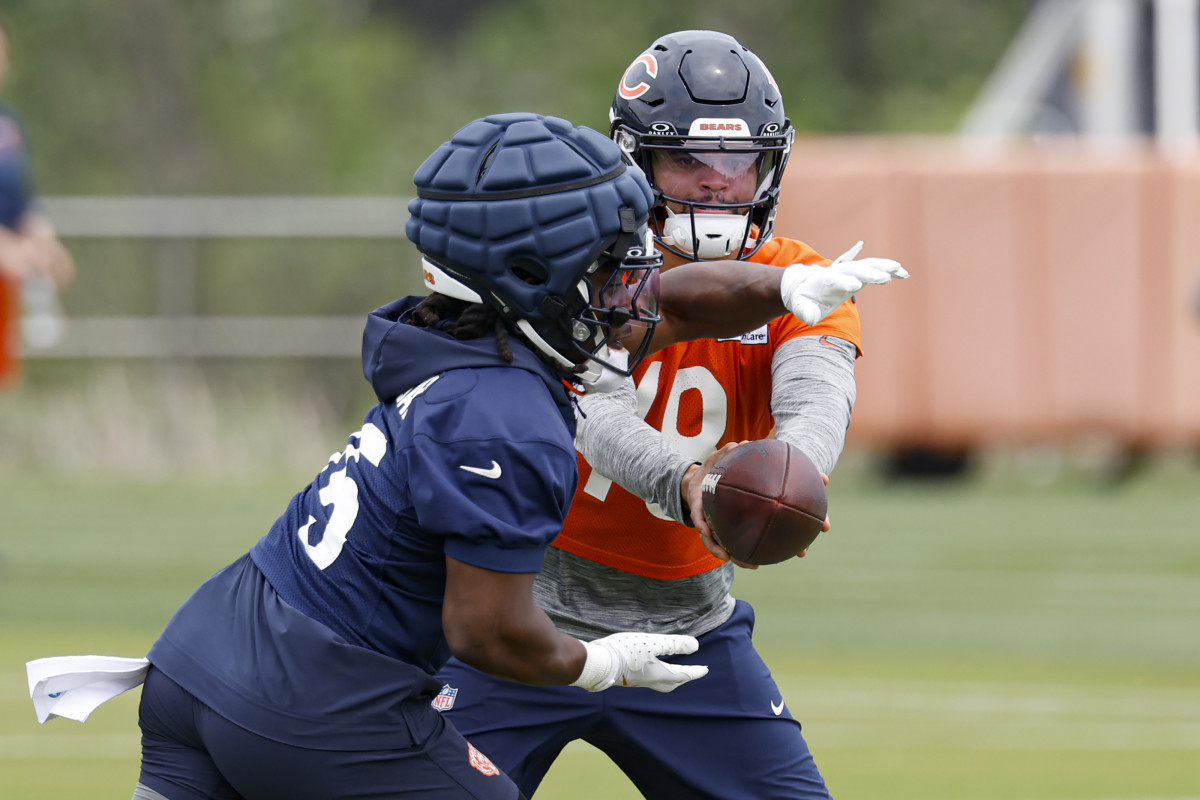 Bears rookie RB’s path to a big role goes beyond what he does with the ...