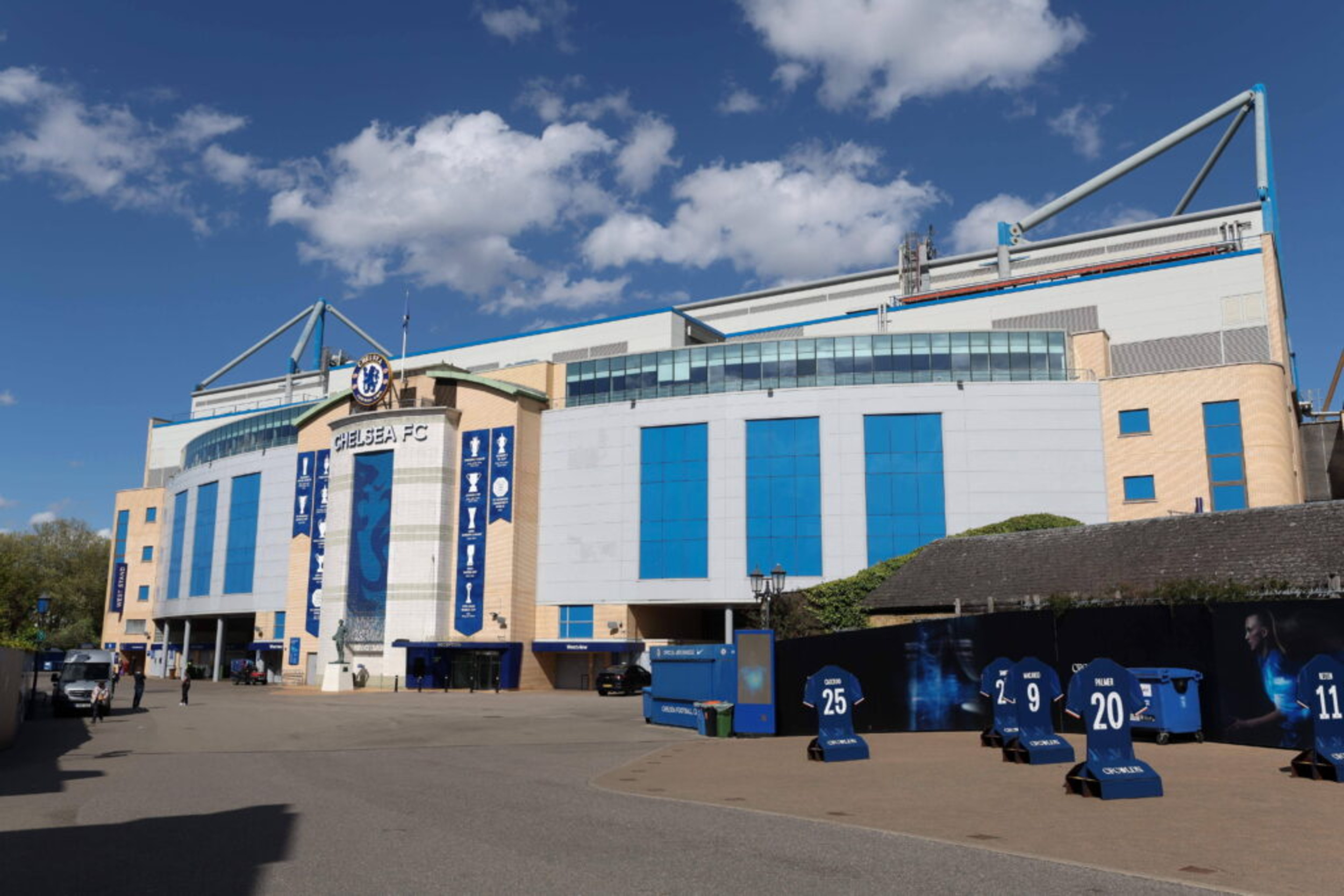 'Monster' Chelsea defender could be sold this summer